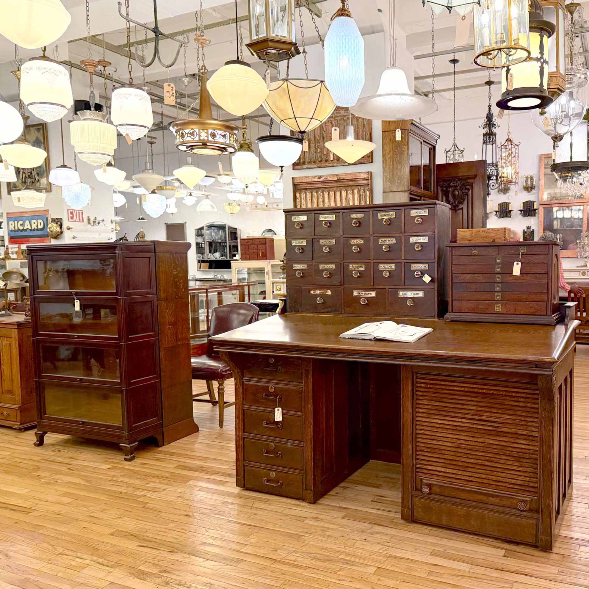 Designer Leanne Ford Recommends Olde Good Things for Vintage Finds in House Beautiful | Olde ...